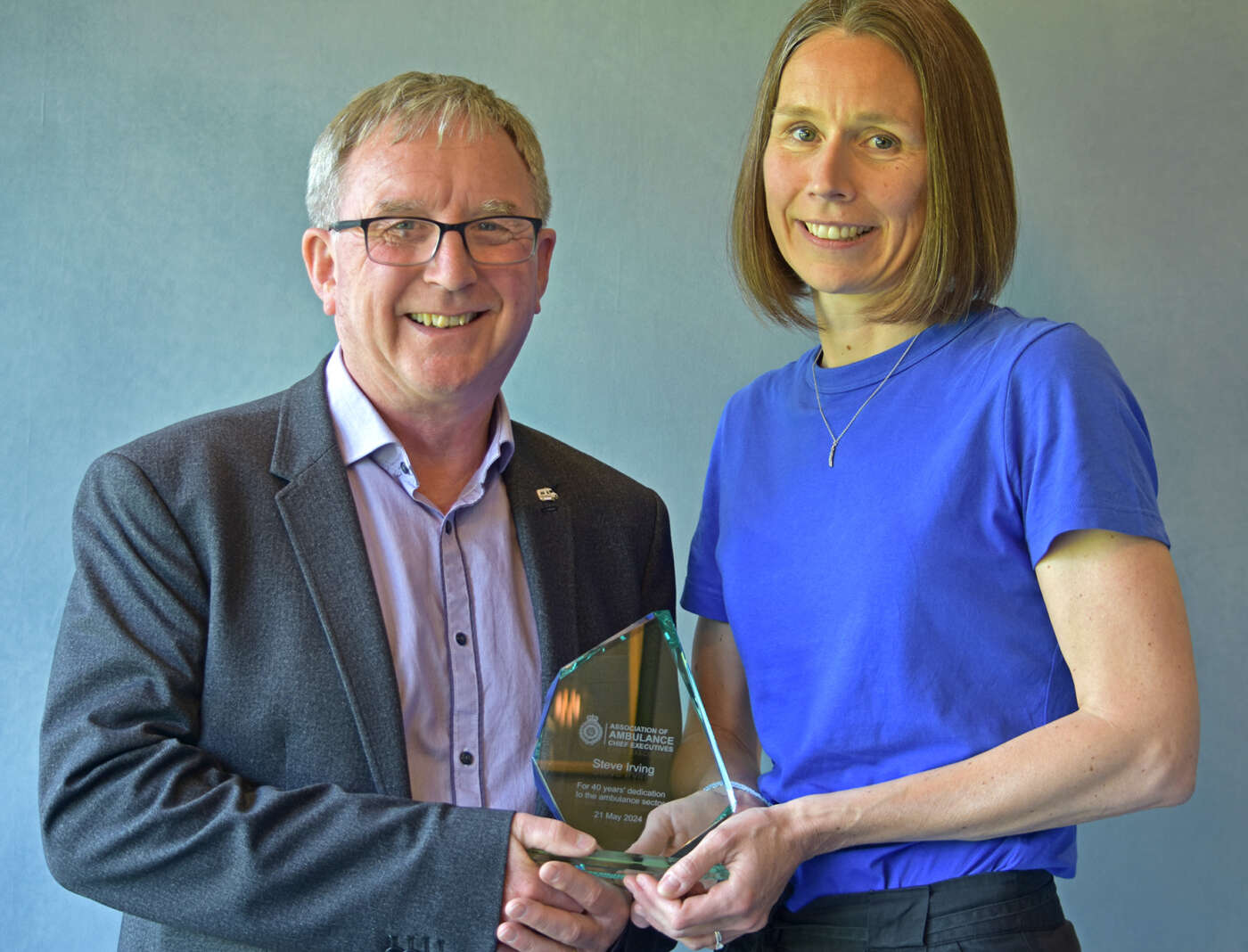 Steve Irving retires after 40-year career in the NHS ambulance sector ...